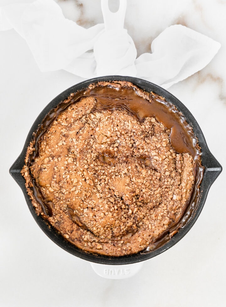 Easy Pumpkin Lava Cake - Lively Table