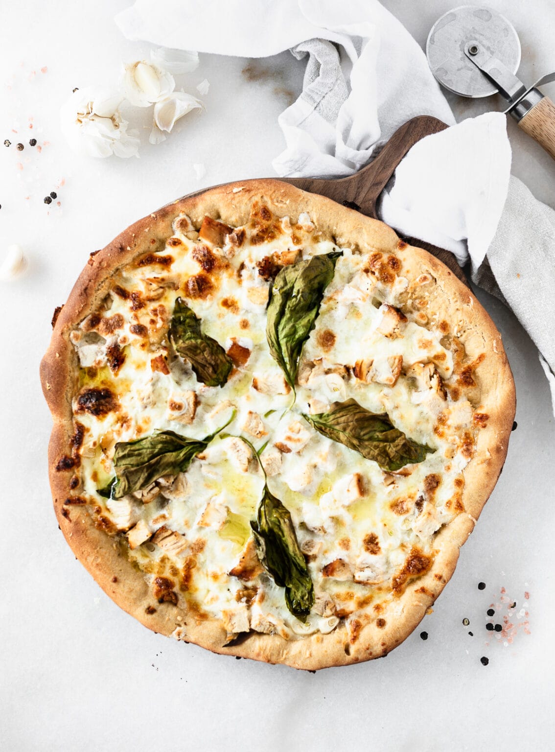 Garlic Chicken White Pizza (Pizza Bianca) - Lively Table