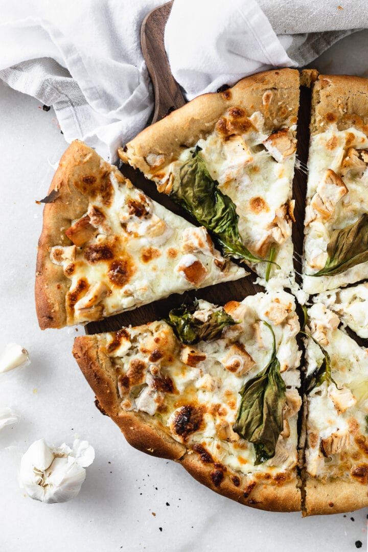 Garlic Chicken White Pizza (Pizza Bianca) - Lively Table