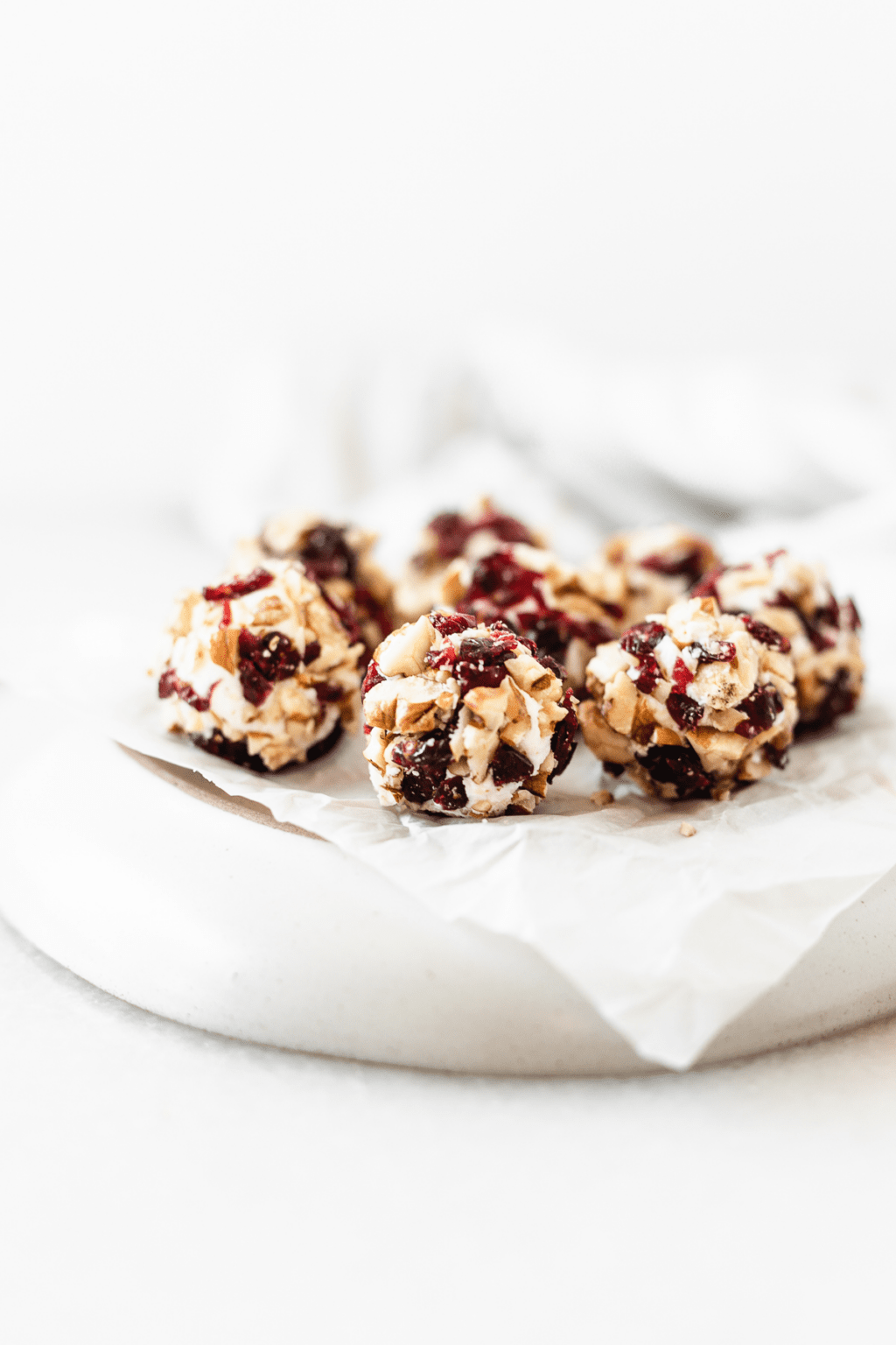 Cranberry Pecan Mini Goat Cheese Balls