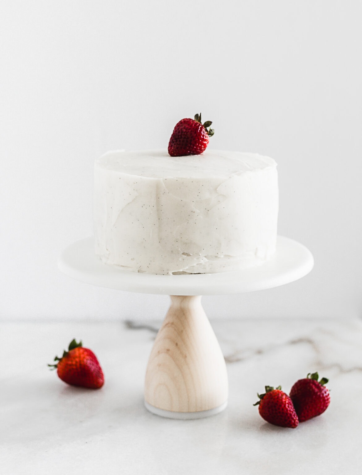 How To Make Basic Cake Frosting - Lively Table