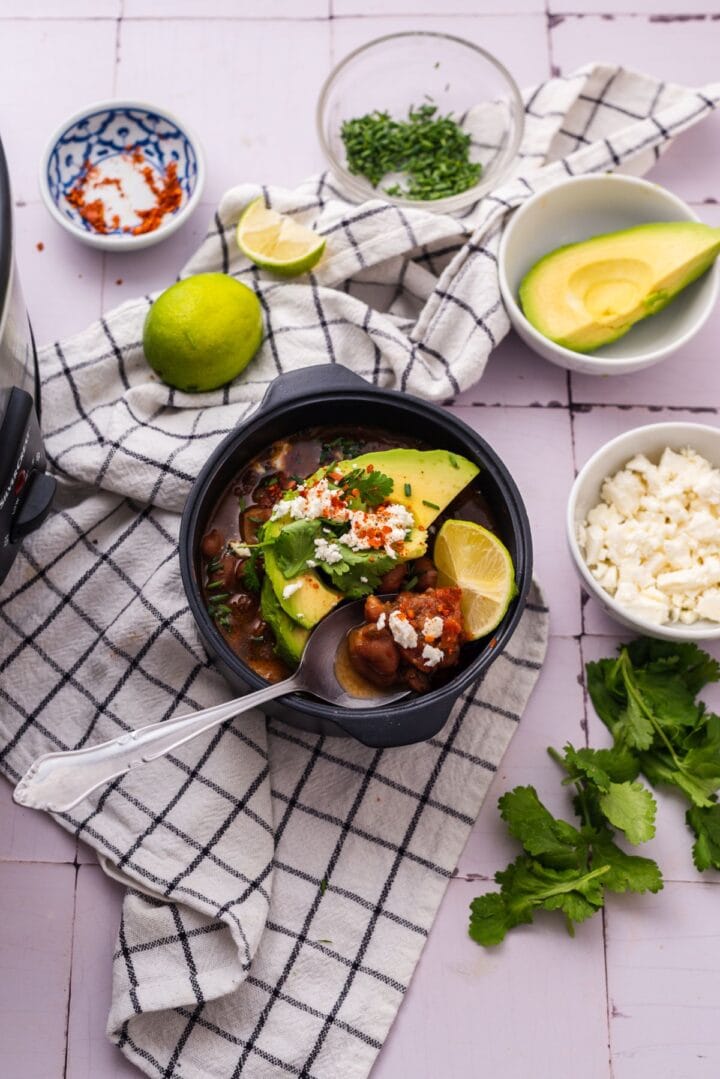 Crock Pot Pinto Beans with Oregano and Lime