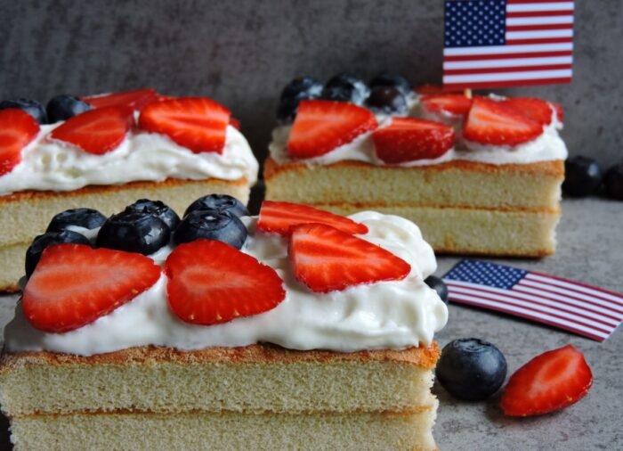 This Simple Berry-Topped Cake Keeps Showing Up At Fourth Of July Gatherings